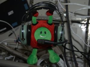 ESA tips: How to get pictures from the International Space Station via ...